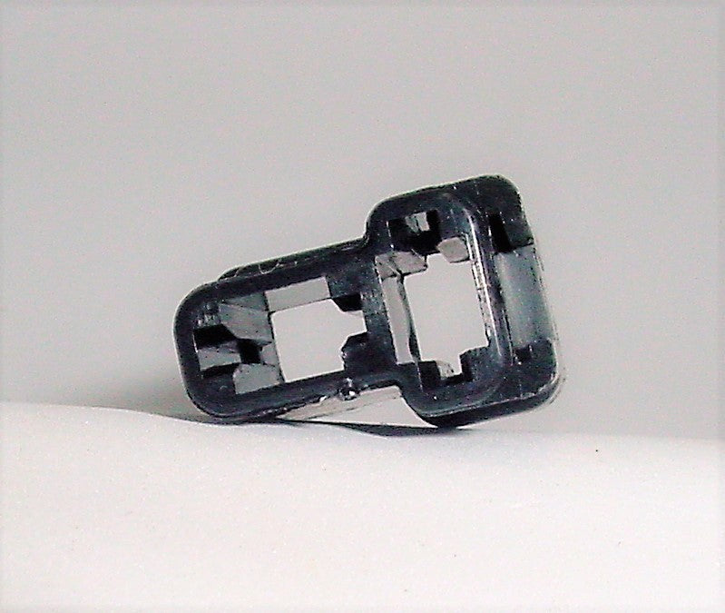 2 Way Terminal Housing Male Black – Jurassic Classic Auto Parts